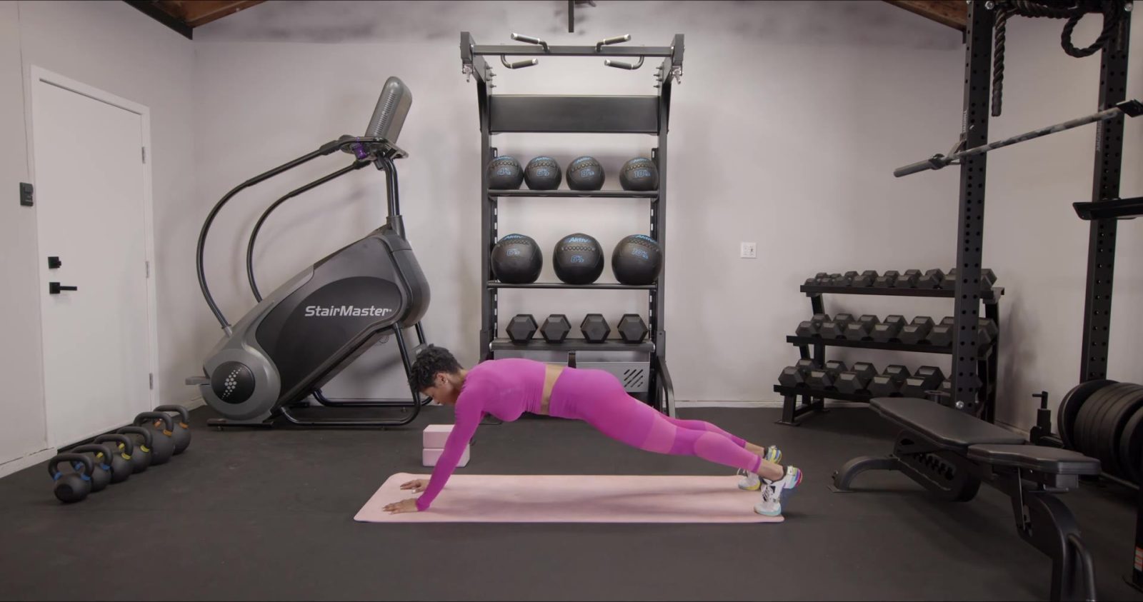 Wall Forearm Plank - Tru Training